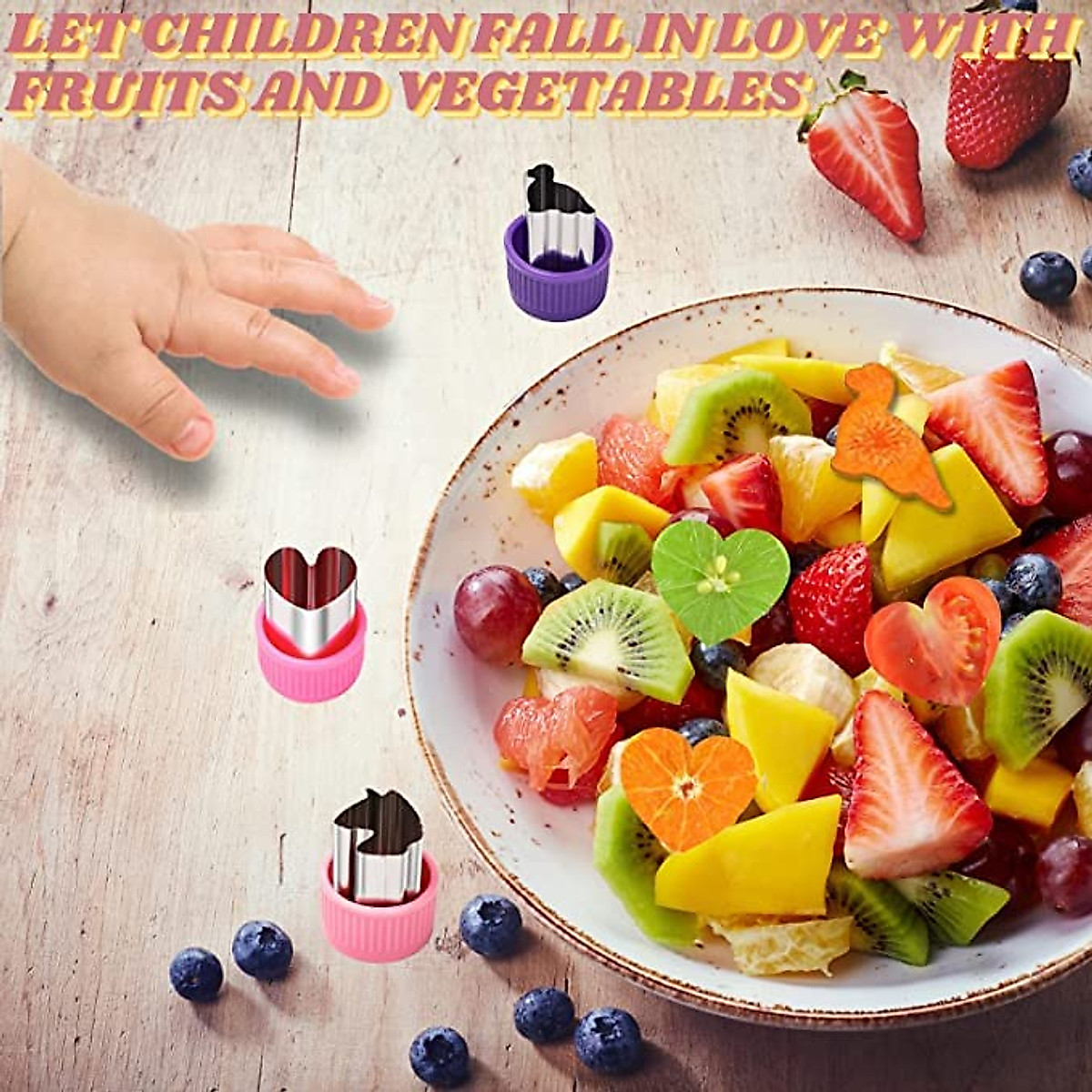 Crethinkaty Sandwich Cutters and Sealers for Children - 5 Pieces - Dinosaur Sandwich Sealers and Mouse Star Airplane Stainless Steel Vegetable Cutters for Kids Boys & Girls