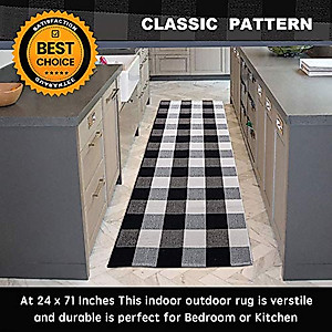 KaHouen Buffalo Check Runner Rug (24 x 71 Inches),Hand-Woven Buffalo Plaid Runner Rugs, Black and White Checkered Outdoor Rugs for Kitchen/Living Room/Bathroom/Laundry Room (2x6 ft, Checkered Carpet)