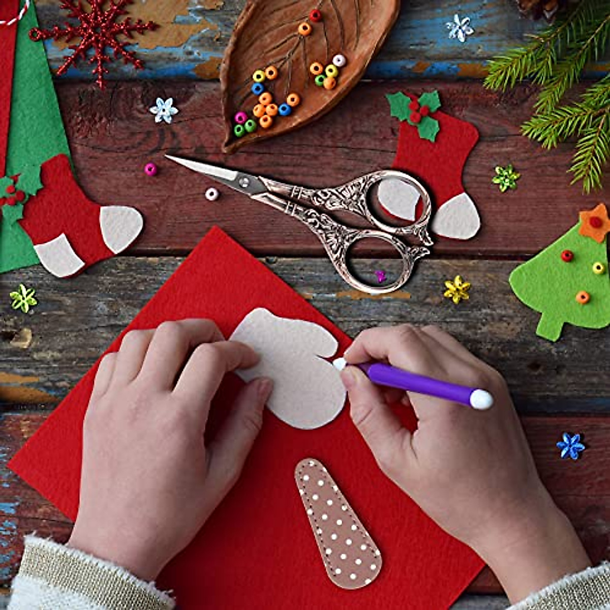 Hisuper 2 Pairs Embroidery Scissors Sewing Crochet Scissors Small 4.5 Inch Sharp Craft Scissors with Leather Scissors Cover for Sewing Handicrafts Tool Craft Art Work And Everyday Use