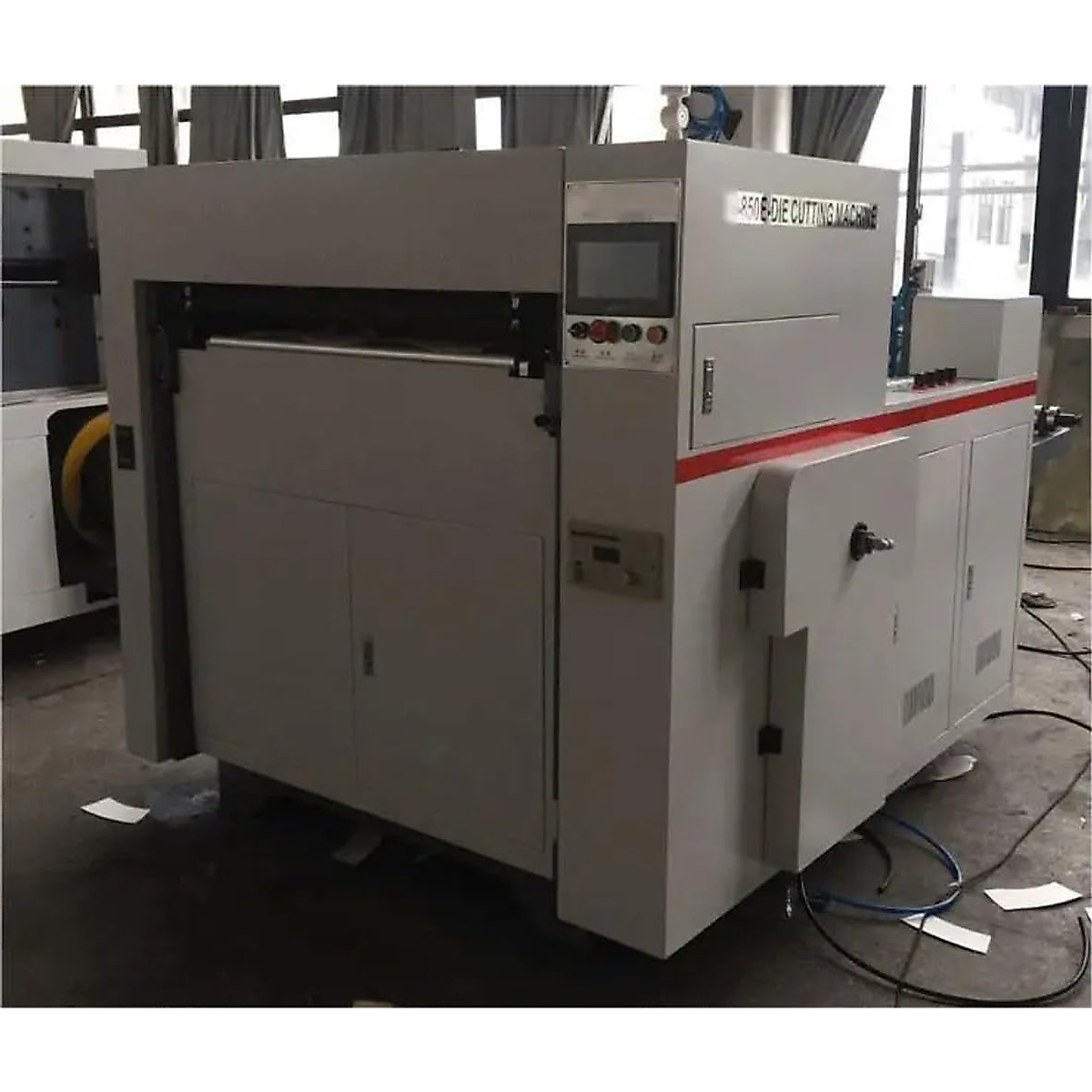 Servo Motor-Driven Die Cutting Machine for Enhanced Precision