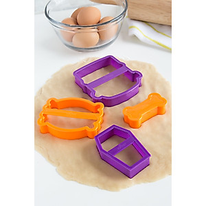 Fox Run Nesting Halloween Cookie Cutters, Set of 4, Frankenstein, Spider, Coffin, and Bone