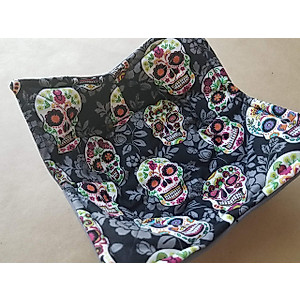 Sugar Skull Microwave Bowl Cozy Día de Muertos Reversible Microwaveable Pot Holder Day of the Dead Bowl Holder Day of the Dead Kitchen Linens Skull Home Decor Gifts Under 10 Halloween Hostess Gift