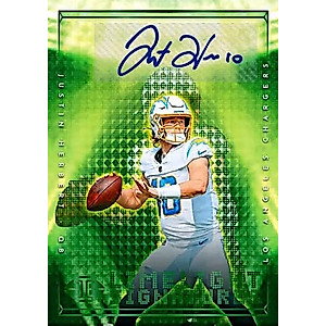 2022 Panini Illusions Football Blaster Box - 6 Packs and 36 Cards per Box