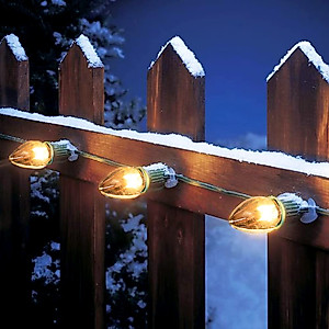 Pallerina 25 Pack C9 Clear Incandescent Bulbs, C9 Christmas Light Bulbs Replacement Light Bulb, 7 Watt Night Light Bulbs C9/E17 Intermediate Base, Candle Light Bulbs