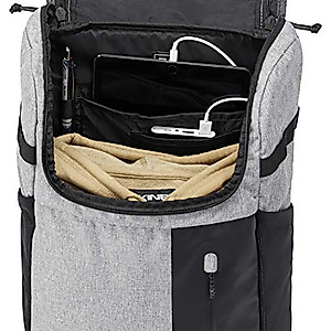 Dakine Concourse 28L - Greyscale, One Size