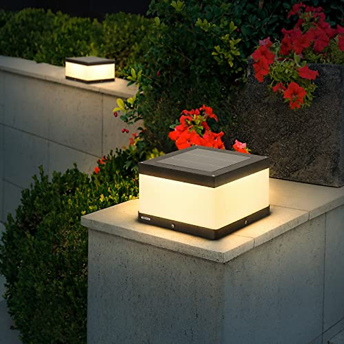 Linkmoon Outdoor Solar Post Cap Light, Modern Warm Luxury LED Light with Waterproof IP54 Standards for Fence Deck Garden or Patio Posts