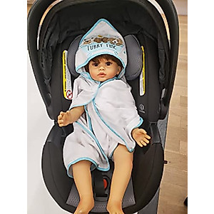 Baby Hooded Towel and Washcloth Set for Infants, Boys and Girls 6-12 Months (Pristine Pups)