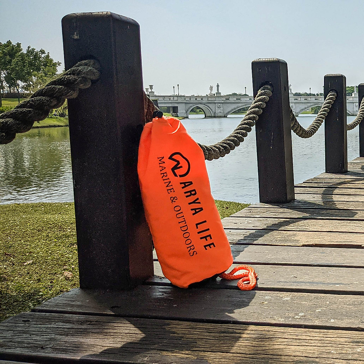 Arya Life Throw Rope Rescue Bag with 70ft of Marine Rope. Throwable Rescue Ropes for Kayaking, Boating and Ice Fishing. High Visibility Safety Equipment for Kayak and Boat Emergency