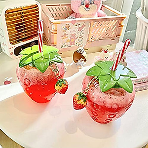 Goodliest 17oz Strawberry Cup with Lid and Straw, Reusable PP Fruit Juice Water Bottle Cup for Home Office Travel B