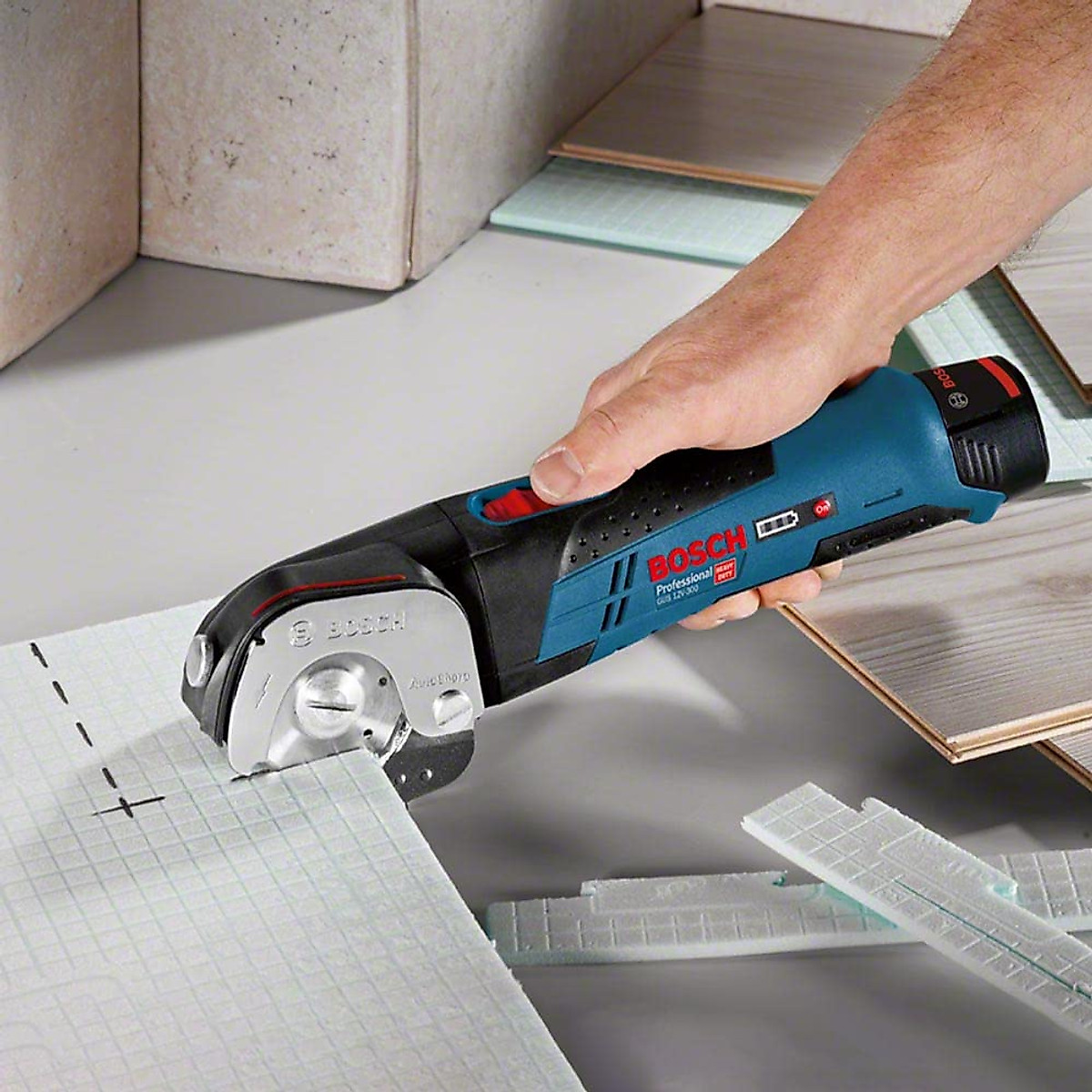 Bosch GUS 12V-300 Professional Cordless Universal Shear The fastest universal shear for professional applications ( Bare Tool )