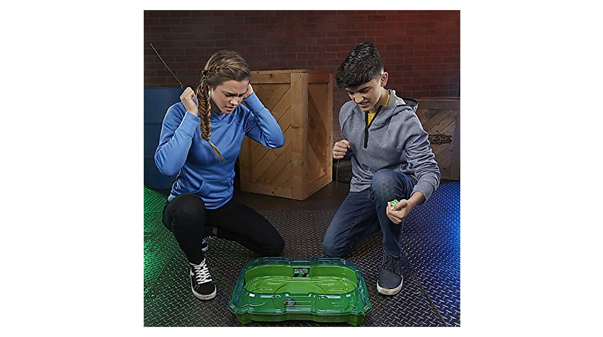 Beyblade Burst Turbo Slingshock Battle Set - Let It Rip!