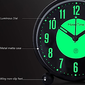 GRFIT Alarm Clocks Super Loud Rechargeable Luminous Alarm Clock, 4 "Round Silent Analog Table Clock Non-Ticking, Desk Clock for Bedroom, Bedside Table Bedside Clock (Color : Brass)