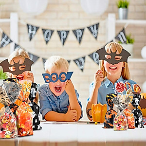 ERKOON 200pcs Halloween Candy Bags Pumpkin Spider Web Bat Ghost Print Candy Bags Halloween Treat Candy Twist Ties Gift Bags Kids Candy Bags for Halloween Party
