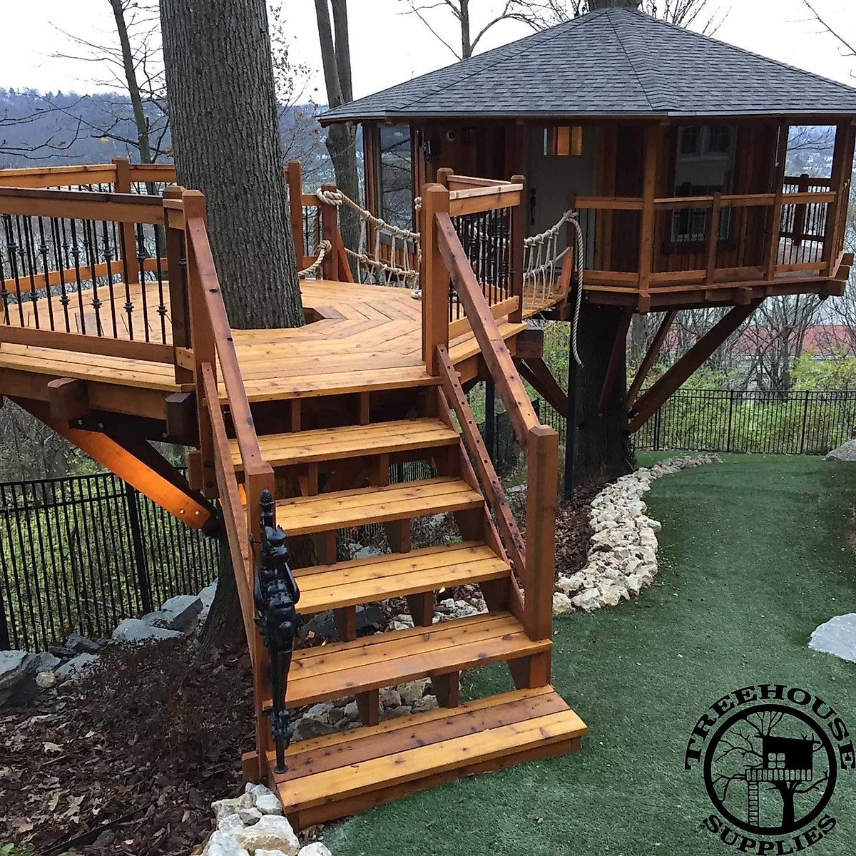 The Black Hills © : 16' Octagonal Treehouse Plan