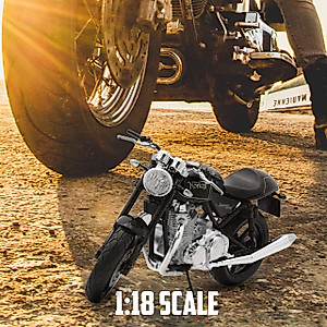 Welly Die Cast Motorcycle Black Triumph 2002 Daytona 9551, 1:18 Scale