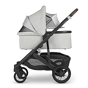 Bassinet- Anthony (White and Grey Chenille/Carbon)