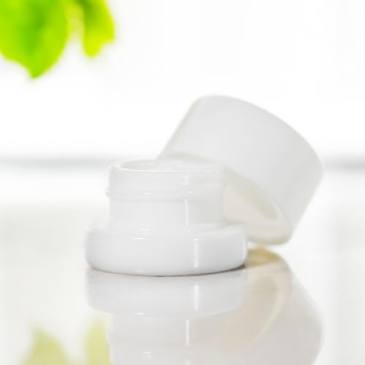 (200 Pack) 5ml Thick White Glass Jars with White Child Resistant Lids - UV Resistant - Storage for Oil, Lip Balm, Wax, Cosmetics - Mini Child Proof Container