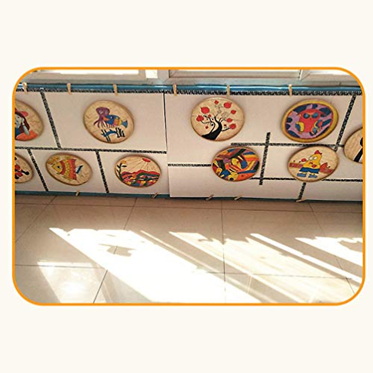 Healifty Round Basket Tray Wicker Round Fruit Basket Woven Food Storage Weaved Shallow Tray Organizer Decorative Rack Display Kids DIY Drawing Board 42cm Round Woven Basket