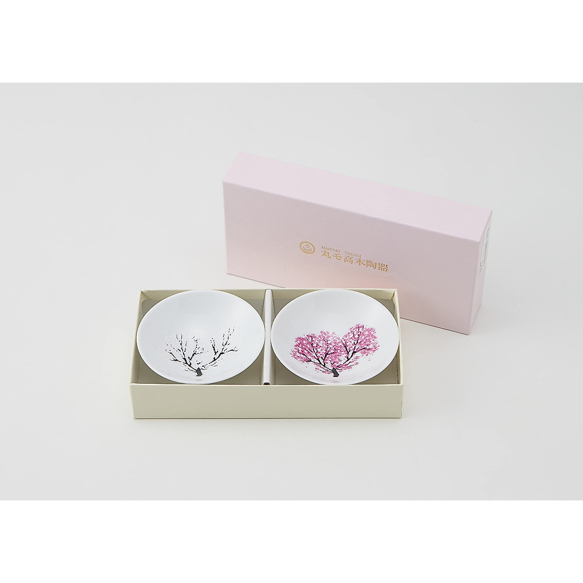 丸モ高木陶器 Japanese Sakura Cherry Blossom Color Changing Sake Cups (Pair), Magical Blooming Sake Cups