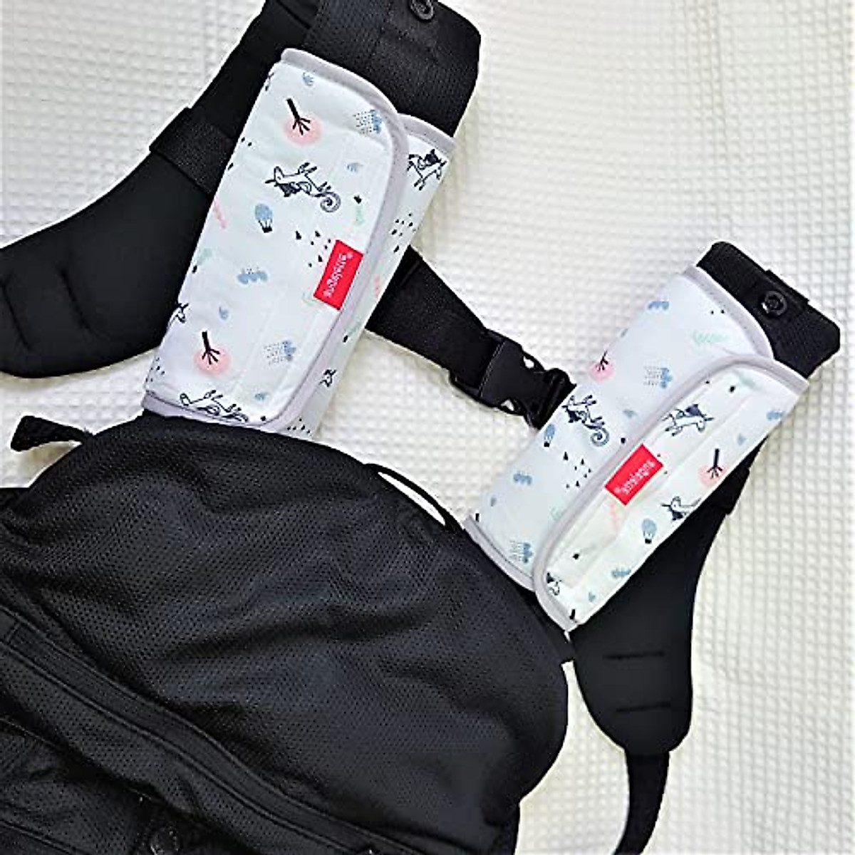 【angelette】Baby Carrier Reversible Sucking Pads/Car Seat Strap Covers/Stroller Belt Covers/Drool Pads/Teething Pads (Unicorn)