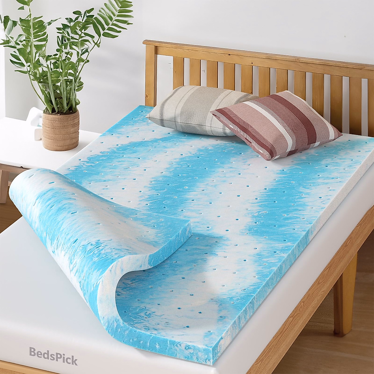 BedsPick 2 Inch Queen Memory Foam Mattress Topper, Gel Infused Ventilated Soft Foam Mattress Pad Queen Bed Toppers for Back Pain, CertiPUR-US Certified