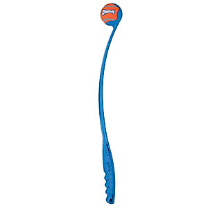 ChuckIt! Classic 26M Dog Ball Launcher, 26" Length, Includes Medium Ball (2.5") For Dogs 20-60 Pounds