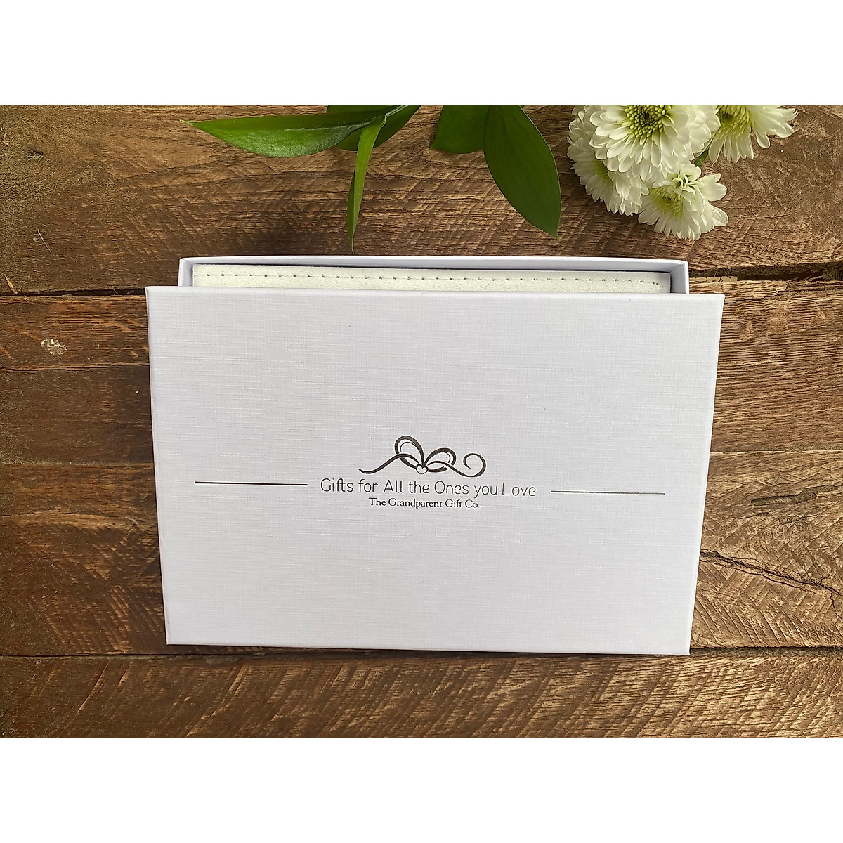 ​Gigi ​Joy Grandchildren Photo Album for New Grandparent, Sentimental Baby Shower Keepsake for ​Gigi, Mother's Day or​ Gigi​ Birthday Present