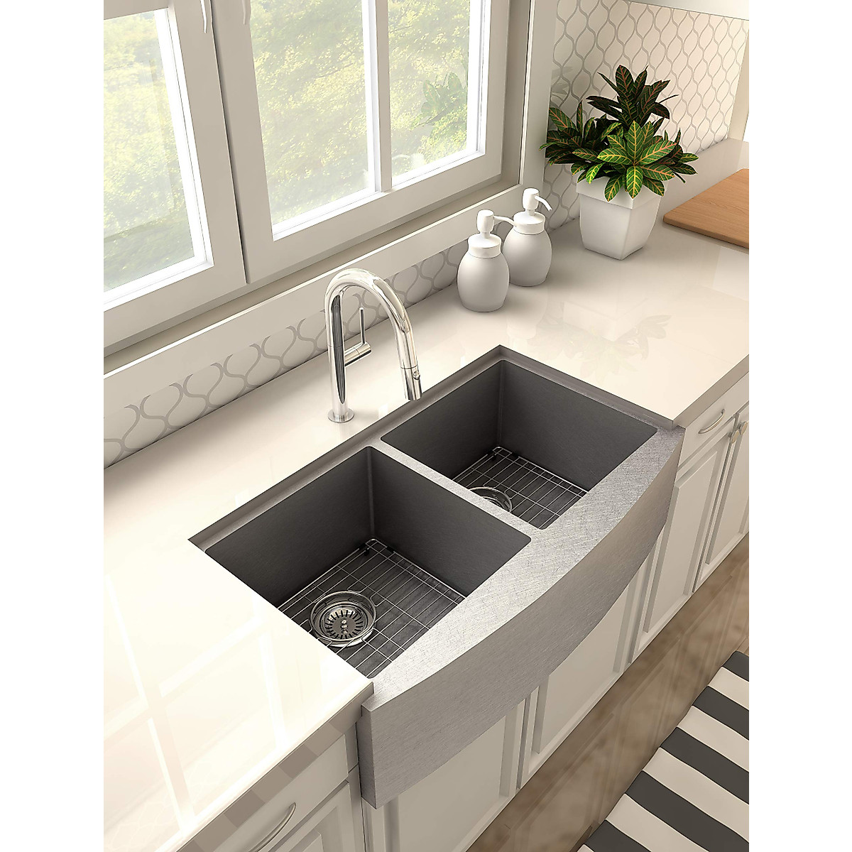 ZLINE Voltaire Kitchen Faucet in Chrome (11-0128-CH)
