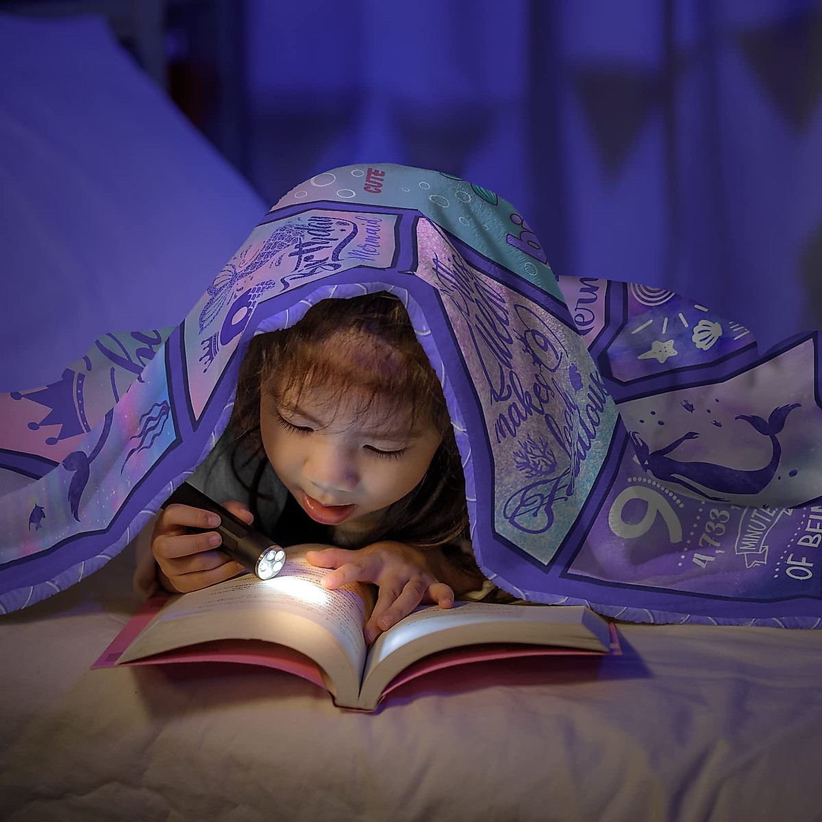 Henazin 9 Year Old Girl Birthday Gift, Purple Cartoon Heart Flannel Throw Blanket, 50"X60", Lightweight, Modern, Twin Size, 1 Count