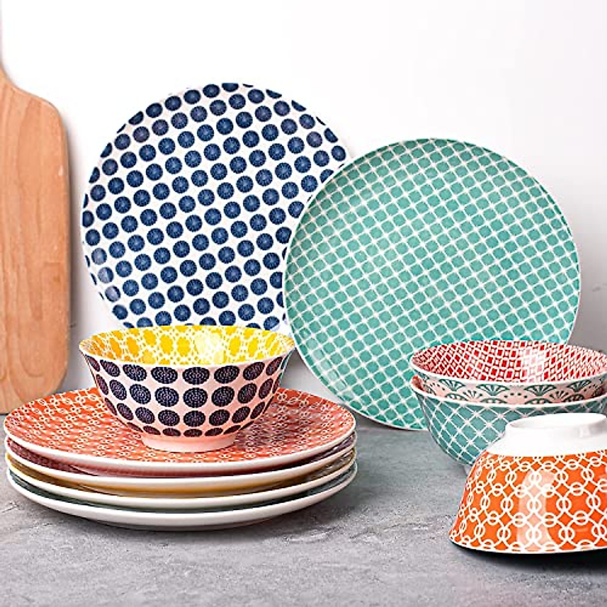 Delling Ceramic Dinner Plates Set, 10 Inch Colorful Dessert Plates/Salad Plates, Porcelain Serving Dishes, Scratch Resistant, Lead-Free - Microwave, Oven, and Dishwasher Safe - Set of 6