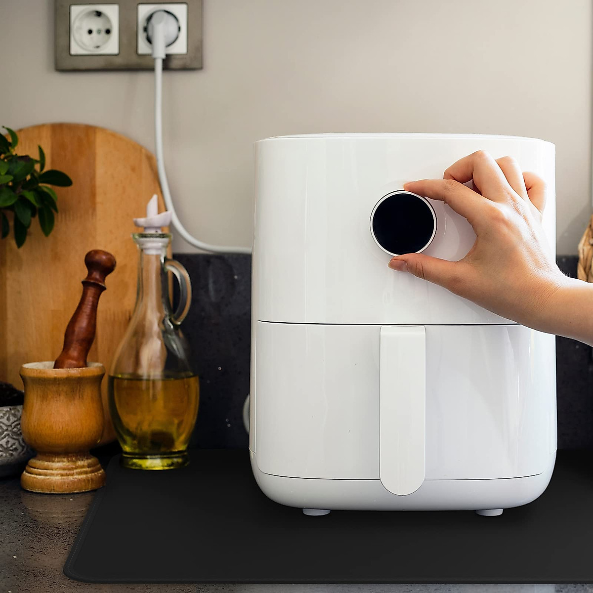 FLASLD Heat Resistant Mat for Air Fryer Site on, Fireproof Silicone Mats for Kitchen Counter, Countertop Protector, No-slip and Waterproof (16"X24", Black)