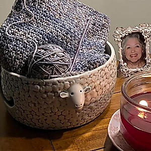 FGYZYP Resin Yarn Bowl, Sheep Knitting Bowl, Decorative Yarn Ball Holder, Handmade Craft Knitter Storage Supplies Organizer Crocheting Accessories for Mothers Day Christmas Day Gifts