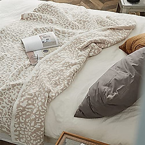 Fluffy Warm Plush Leopard Throw Blanket Twin Size, Reversible Khaki Cheetah Printed Pattern Winter Fuzzy Fleece Blankets for Bed Couch Sofa, Soft Microfiber Blanket 60x80 Inches