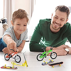 18 Pieces Mini Finger Toys Set Finger Skateboards Finger Bikes Scooter Tiny Swing Board Fingertip Movement Party Favors Replacement Wheels and Tools