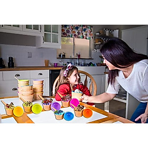 Green Direct Ice Cream Cups with Spoons/Large Plastic Dish with Spoon/Dessert Sundae Frozen Yogurt Bowls Icecream Cup Party Favors Dishes ice crem kits supplies for kids Set of 24