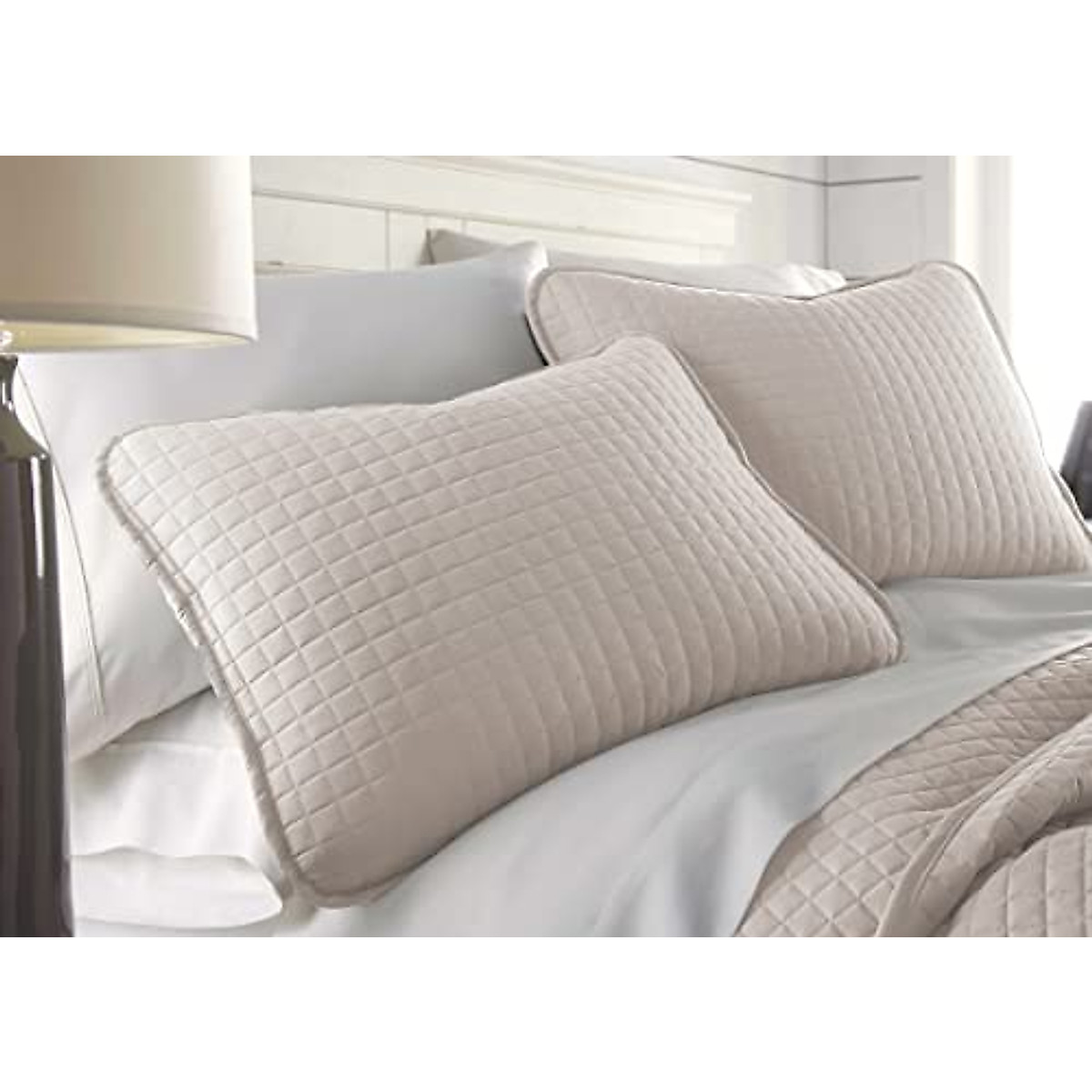 Vilano Springs, Premium Quality, Soft, Wrinkle & Fade Resistant, Easy Case, Oversized Quilt Cover Set with 1 Quilt Set and 2 Shams, King/California King, Bone