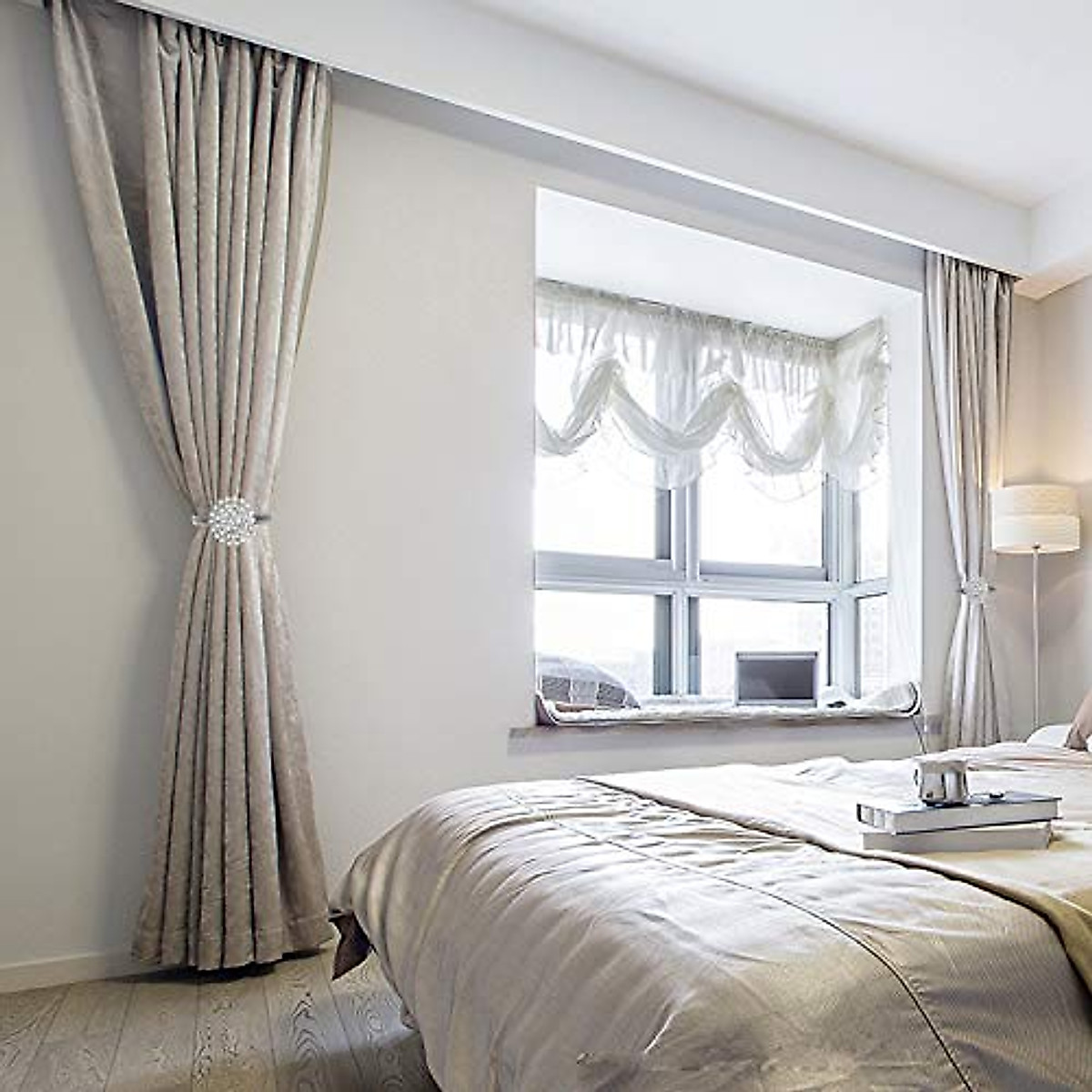 Lewondr Curtain tie Magnetic, 1 Pair Sparkling Crystal Flower Curtain Tieback Stretchy Curtain Buckle Clips Curtain Bind Stainless Spring Wire Magnetic Drapery Holder - Silver