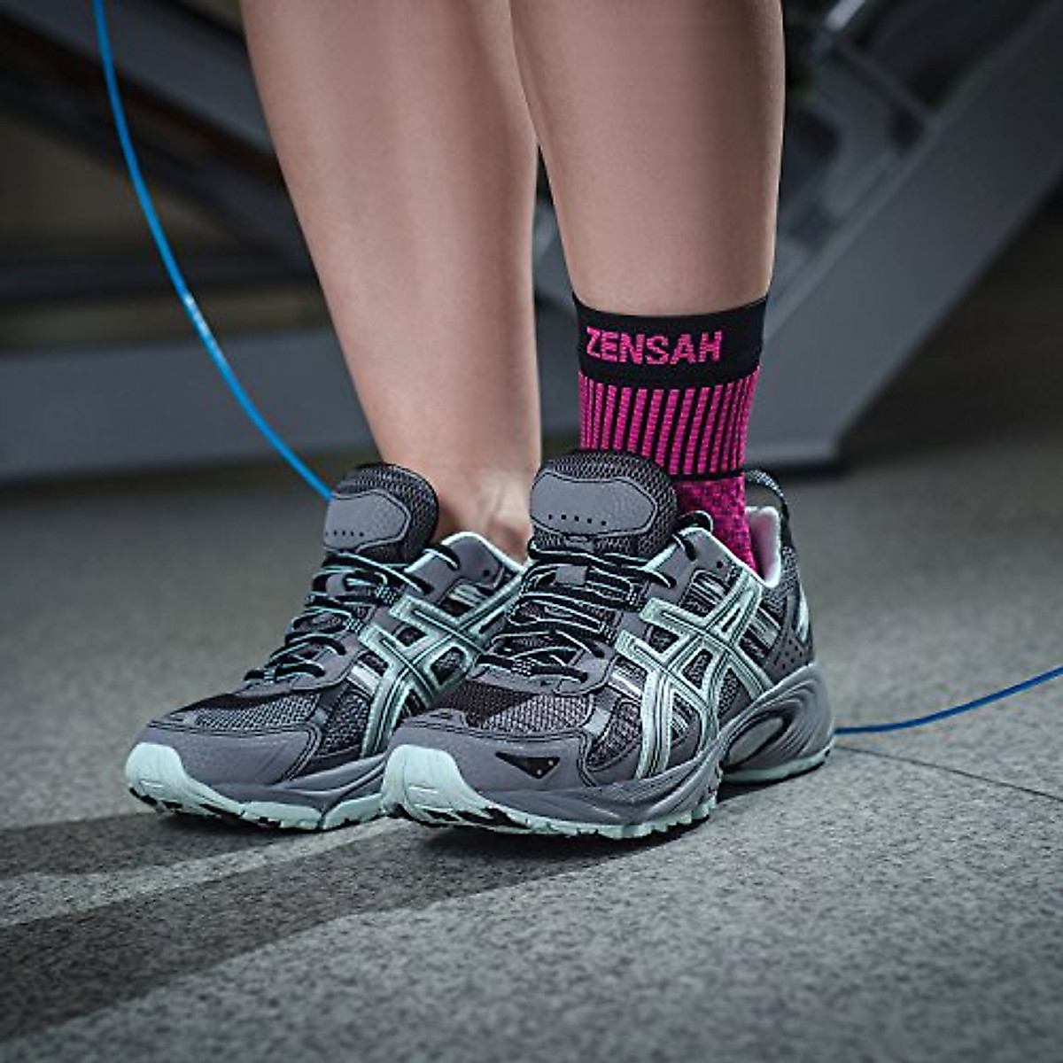 Zensah Ankle Support - Compression Ankle Brace - Great for Running, Soccer, Volleyball, Sports - Ankle Sleeve Helps Sprains, Tendonitis, Pain , Black, Medium