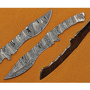 11 inches Long Kukri Point Dao Blank Blade, Hand Forged Twist Pattern Damascus Steel Hunting Knife Blade, 5" Finger Serrated Space with Finger Guard, 6" Sharp Cutting Edge