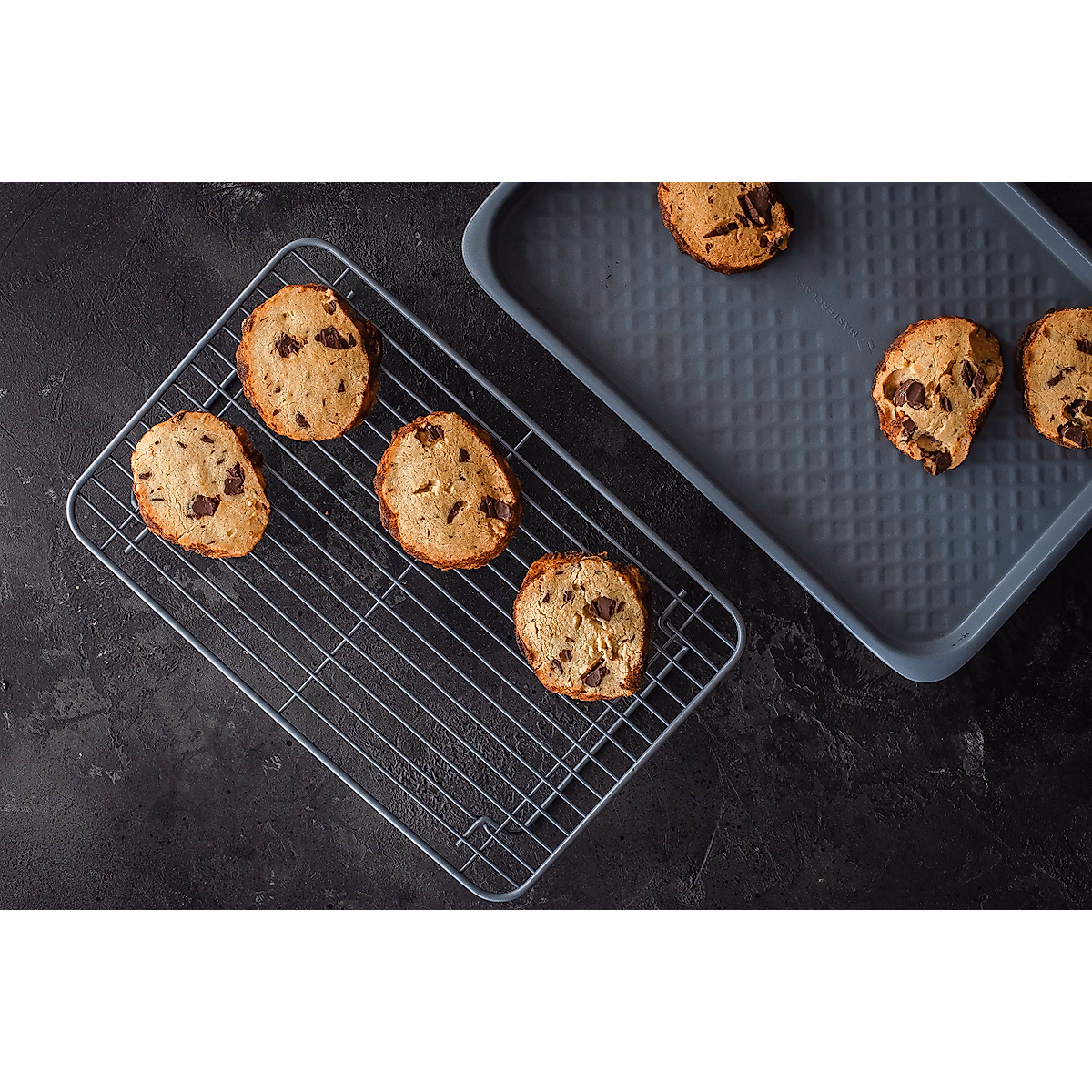 MasterClass Smart Ceramic Roasting / Cooling Rack with Non Stick Coating and Folding Legs, Carbon Steel Wire, Grey, 35.5 x 23cm