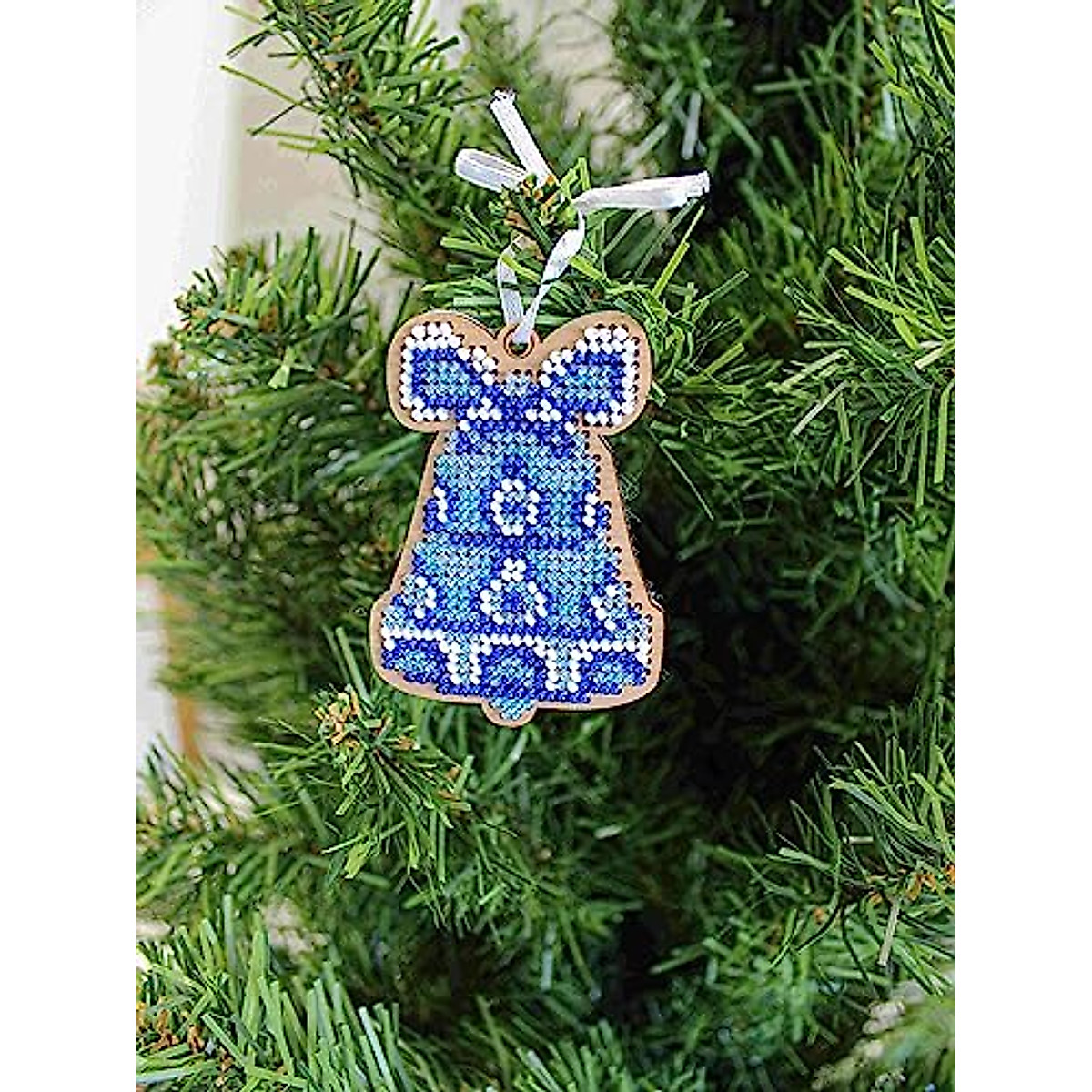 MP Studia Cross Stitch Embroidery Kits for Adults and Beginners Winter - Christmas Tree Toy - Frost Bell 7x5cm/2.76x1.97