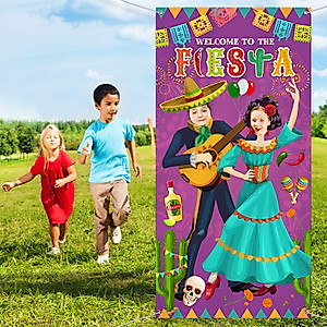 Fiesta Couple Photo Door Banner, Giant Fabric Fiesta Photo Booth Background, Funny Fiesta Games Supplies for Mexican Theme Festival, 6 x 3 ft