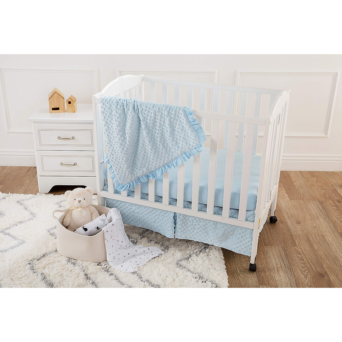 American Baby Company Heavenly Soft Minky Dot 3-Piece Mini/Portable Crib Bedding Set, Blue, for Boys and Girls
