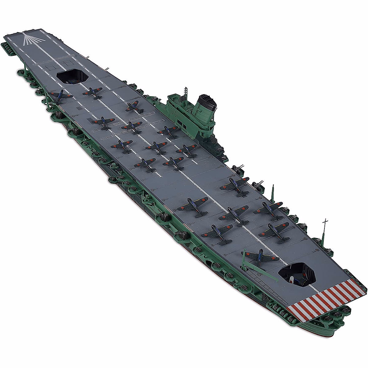 Tamiya 1/700 WWII Japanese Aircraft Carrier Shinano