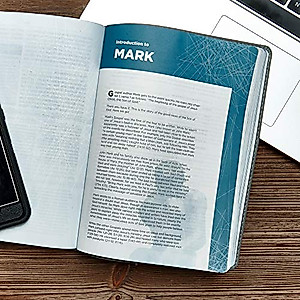 CSB Apologetics Study Bible for Students, Gray/Navy LeatherTouch, Black Letter, Defend Your Faith, Study Notes and Commentary, Articles, Profiles, Easy-to-Read Bible Serif Type