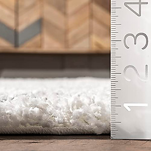 nuLOOM Iola Geometric Shag Runner Rug, 2' 8" x 8', White