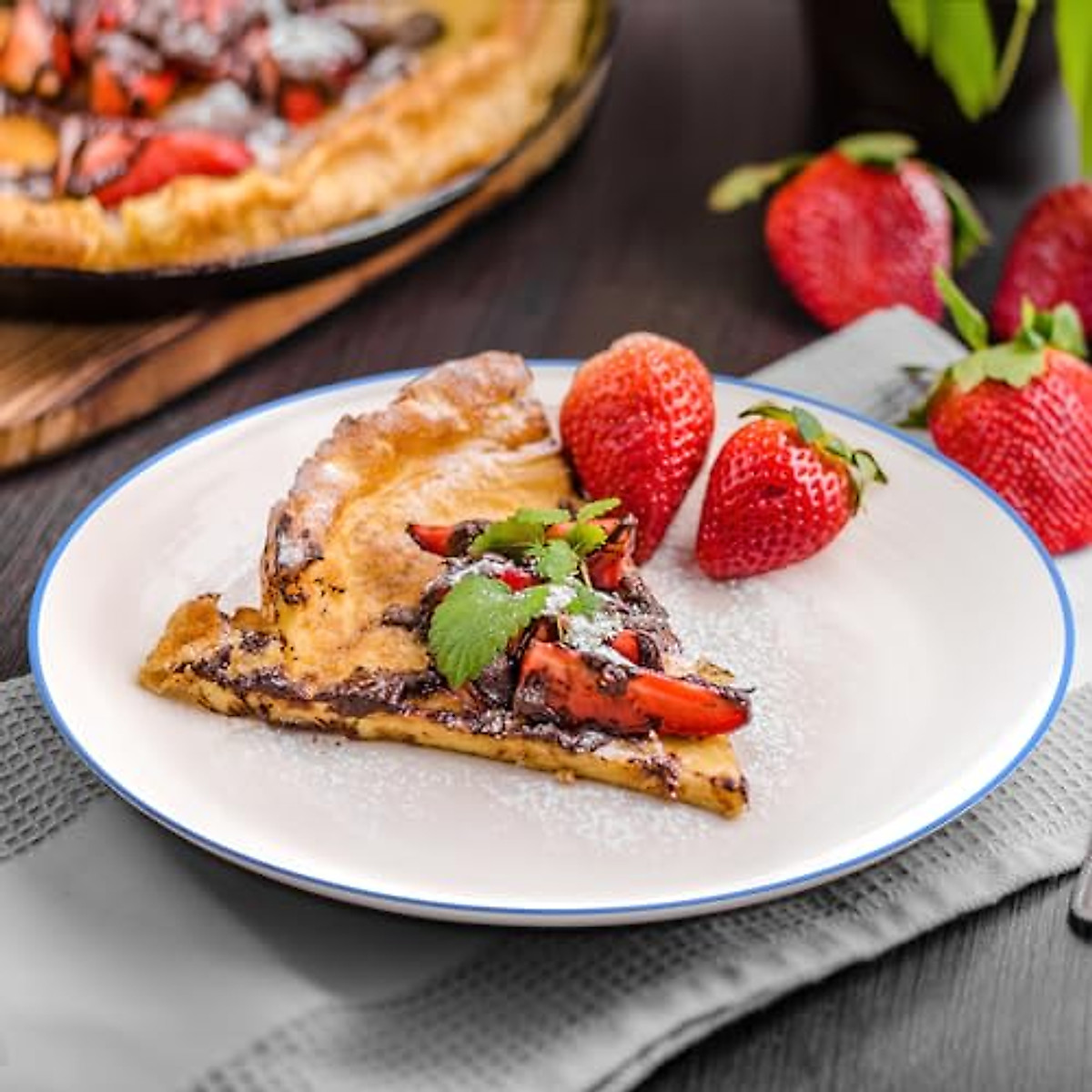 HomeElves Dinner Plates Set of 8, 10.5 inch Opal Glass Plate Set, Lightweight Kitchen White Plates, Break and Chip Resistant, Safety for Microwave & Dishwasher,Blue Rim