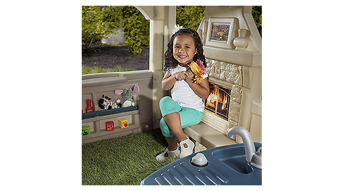 Step2 Charming Cottage Kids Outdoor Playhouse - Durable & Fun