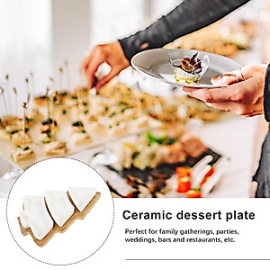 Angoily Christmas Tree Shaped Platter Ceramic Christmas Serving Tray Dishes for Entertaining, Food Serving Platter with Base for Appetizer, Snacks, Fruit, Candy Dessert for Xmas Party, White