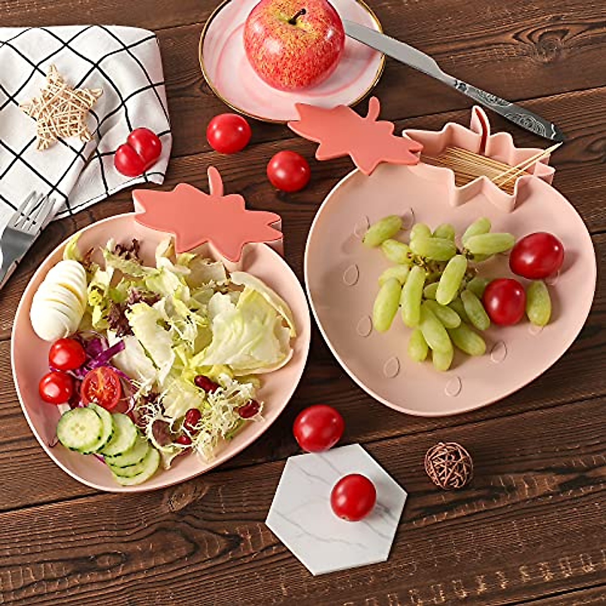 Kawaii Strawberry Plastic Trays Snack Plates Kitchen Bowls,2 Pack Plastic Plates Serving Platters Food Tray Decorative Serving Trays for Candy,Fruits,Dessert,Salad Dish Home Wedding Party Platters